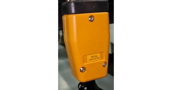 LIFTKET 500KG BOTTOM DOUBLE CHAIN HOOK WITH YELLOW BOX , FOR CHAIN SIZE ...